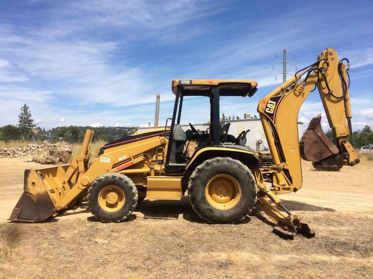 2003 CAT 420D Backhoe