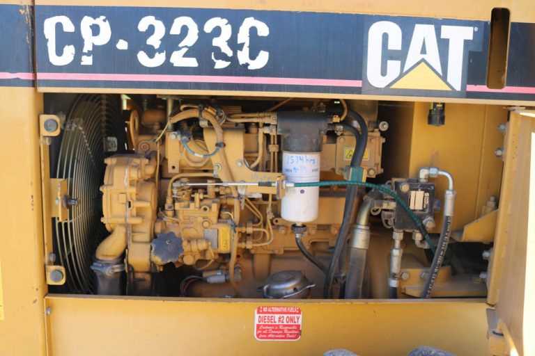 2006 CAT CP-323C Padfoot Compactor, USED 2006 CAT CP-323C Padfoot Compactor